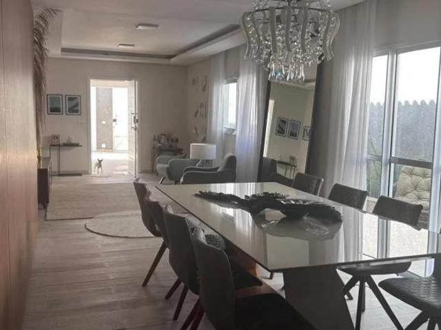 Casa para venda em Vila Oliveira de 267.40m² com 3 Quartos, 1 Suite e 4 Garagens