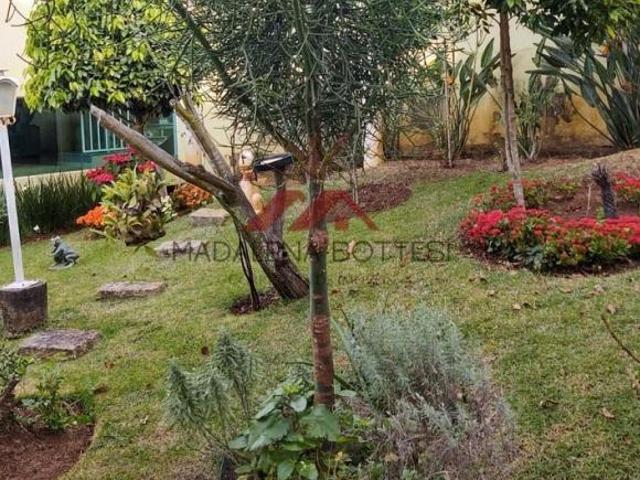 Casa para venda em Vila Oliveira de 348.00m² com 3 Quartos, 1 Suite e 7 Garagens