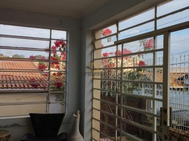 Casa para venda em Vila Padovan de 190.00m² com 3 Quartos e 3 Garagens