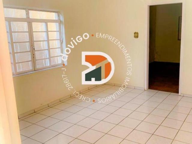 Casa para venda em Vila Pinheiro de 300.00m² com 3 Quartos e 3 Garagens