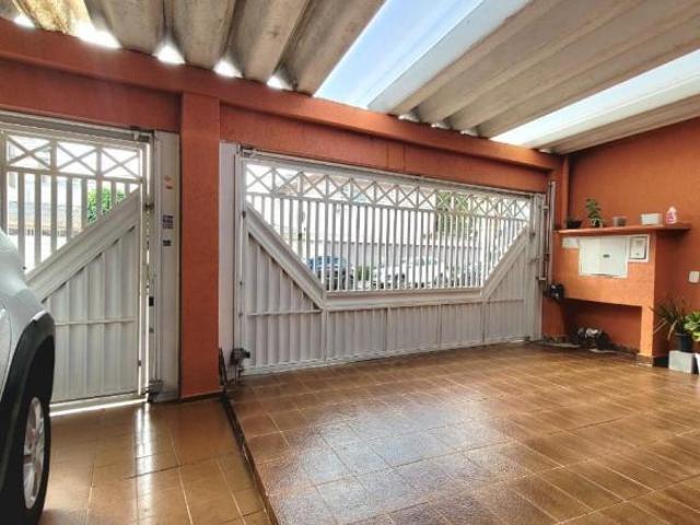 Casa para venda em Vila Pires com 2 quartos, sendo 1 suíte, 162m²