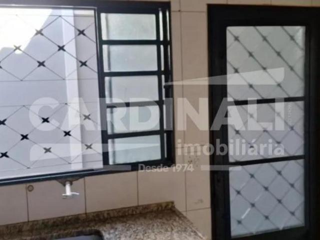 Casa para venda em Vila Pompéia de 100.00m² com 2 Quartos e 2 Garagens