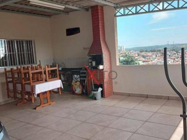 Casa para venda em Vila Popular de 160.00m² com 3 Quartos, 1 Suite e 2 Garagens