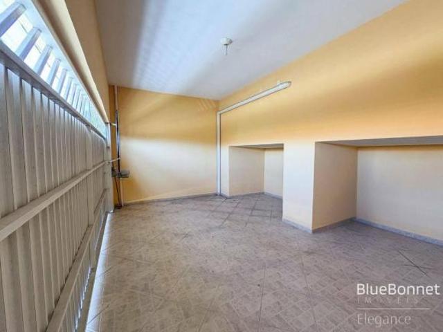 Casa para venda em Vila Popular de 168.00m² com 3 Quartos e 2 Garagens