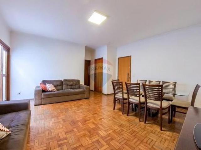 Casa para venda em Vila Queiroz de 198.00m² com 3 Quartos, 1 Suite e 3 Garagens