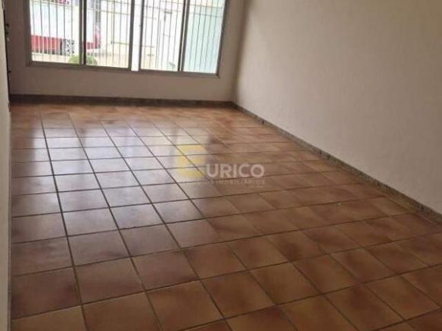 Casa para venda em VILA RAMI de 204.00m² com 3 Quartos e 4 Garagens