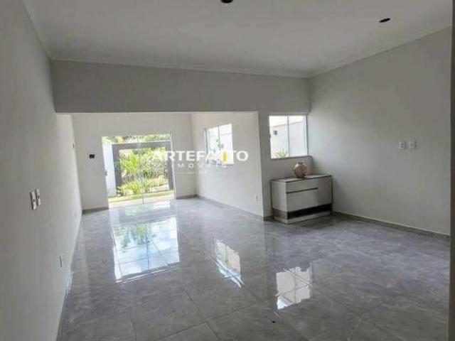 Casa para venda em Vila Regina de 65.00m² com 2 Quartos e 4 Garagens