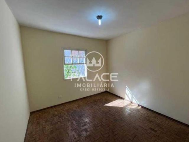 Casa para venda em Vila Rezende de 122.00m² com 3 Quartos, 1 Suite e 4 Garagens