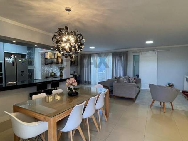 Casa para venda em Vila Rica de 375.00m² com 4 Quartos, 1 Suite e 4 Garagens