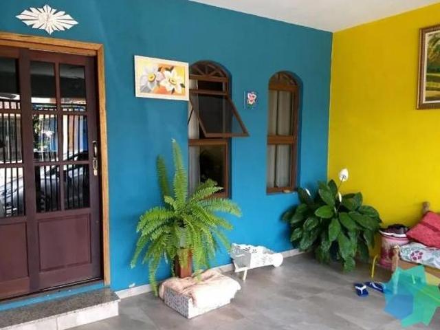 Casa para venda em Vila Romão de 300.00m² com 4 Quartos, 2 Suites e 3 Garagens