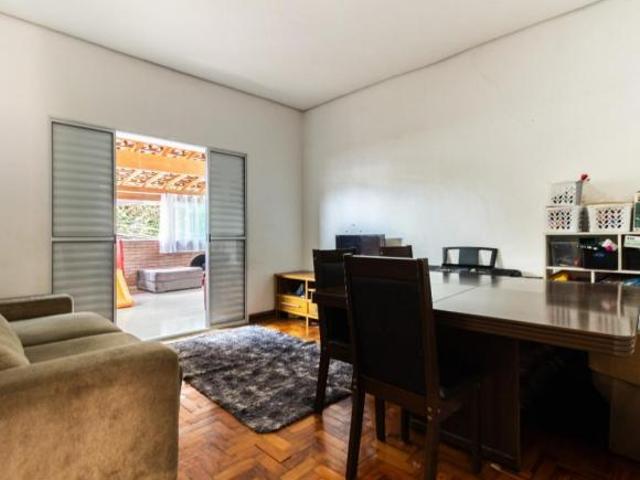 Casa para venda em Vila Romana com 6 quartos, sendo 1 suíte, 350m²