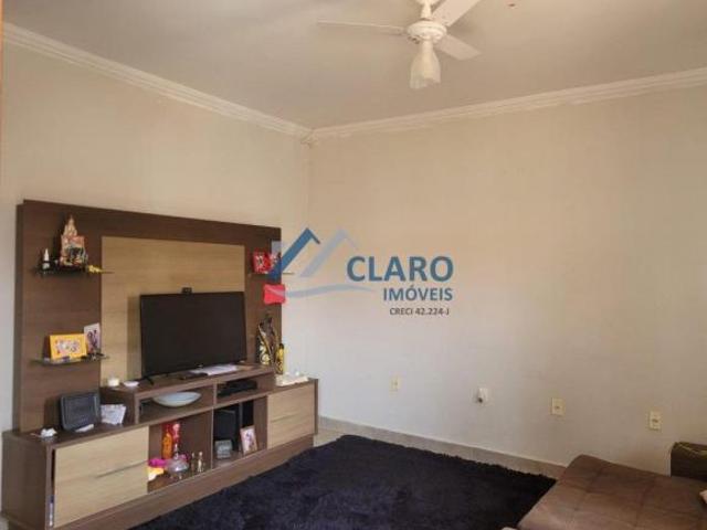 Casa para venda em Vila Rocha de 105.00m² com 3 Quartos, 1 Suite e 4 Garagens