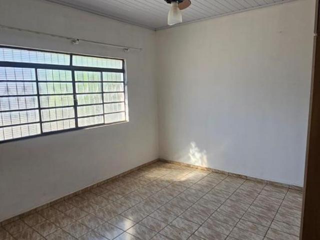 Casa para venda em Vila Rosa de 258.00m² com 3 Quartos e 1 Garagem