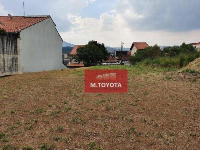 Casa para venda em Vila Rosália de 250.00m² com 4 Quartos, 2 Suites e 6 Garagens
