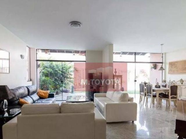 Casa para venda em Vila Rosália de 350.00m² com 3 Quartos, 3 Suites e 6 Garagens