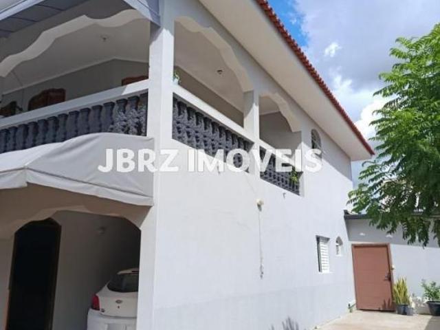 Casa para venda em Vila Rubens de 336.00m² com 4 Quartos, 1 Suite e 4 Garagens