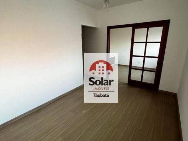 Casa para venda em Vila São Geraldo de 190.00m² com 3 Quartos, 2 Suites e 4 Garagens