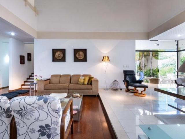 Casa para venda em Vila São Francisco com 5 quartos, sendo 5 suítes, 713m²