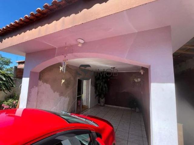 Casa para venda em Vila São João de 170.00m² com 3 Quartos, 1 Suite e 2 Garagens