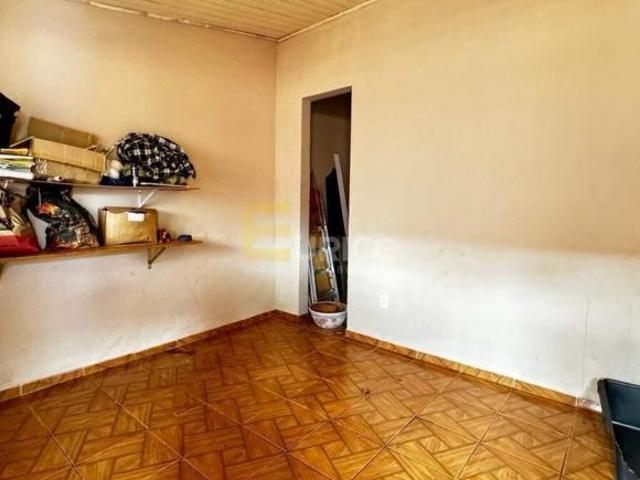Casa para venda em Vila São José de 294.00m² com 3 Quartos, 1 Suite e 3 Garagens