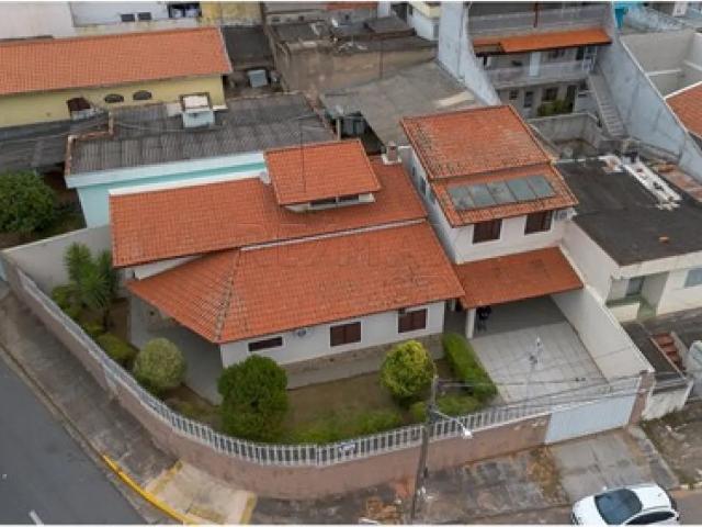 Casa para venda em Vila São José em Várzea Paulista São Paulo de 179.00m² com 4 Quartos, 1 Suíte e 6 Garagens