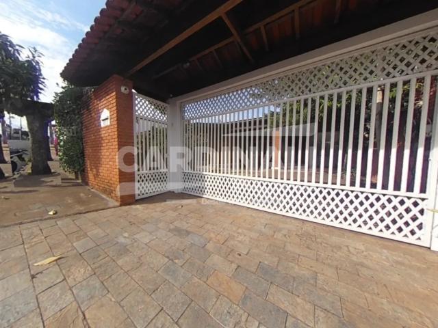 Casa para venda em Vila São José em São Carlos São Paulo de 220.00m² com 3 Quartos, 1 Suíte e 5 Garagens