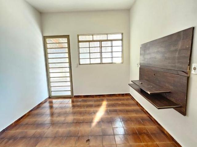 Casa para venda em Vila São Judas Tadeu de 164.00m² com 2 Quartos e 1 Garagem