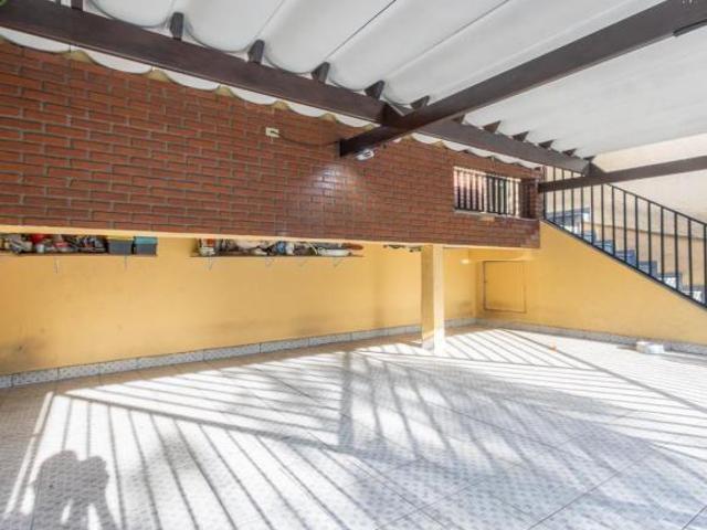 Casa para venda em Vila São Paulo Cidade Ademar com 4 quartos, sendo 1 suíte, 140m²