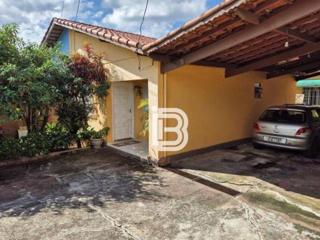 Casa para venda em Vila São Paulo de 127.00m² com 3 Quartos e 6 Garagens