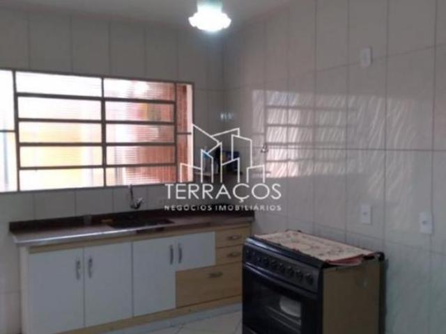 Casa para venda em Vila Santa Terezinha de 124.00m² com 3 Quartos e 5 Garagens
