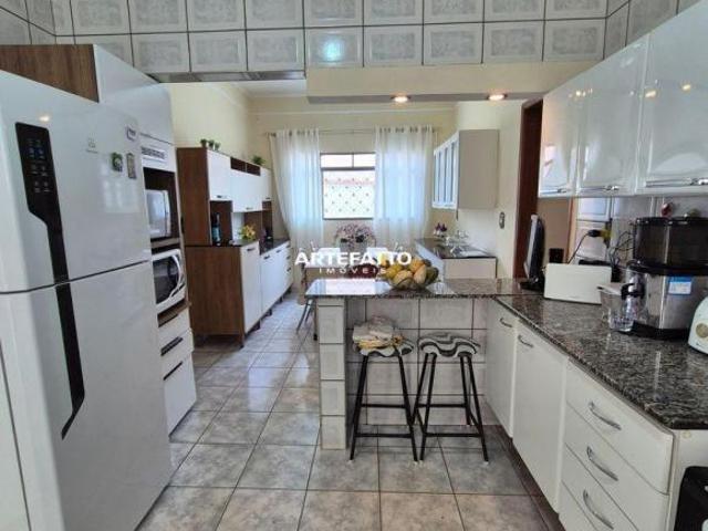 Casa para venda em Vila Santa Terezinha de 172.00m² com 3 Quartos, 1 Suite e 1 Garagem