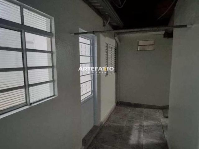 Casa para venda em Vila Santa Terezinha de 220.00m² com 2 Quartos e 2 Garagens