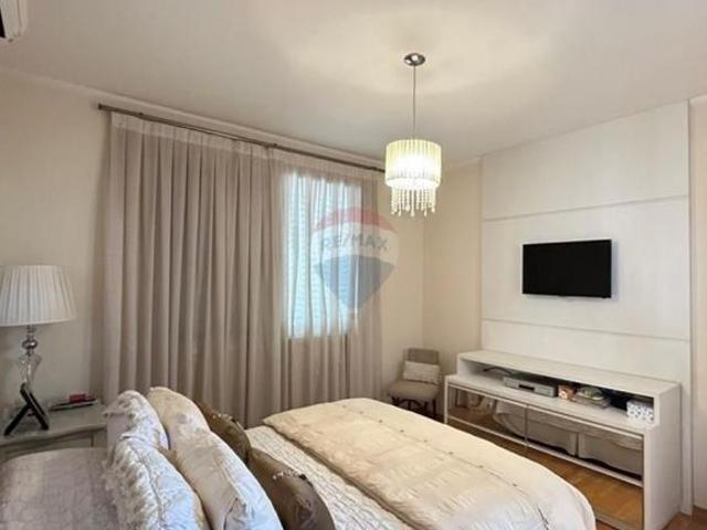 Casa para venda em Vila Santa Catarina de 305.00m² com 3 Quartos, 3 Suites e 4 Garagens