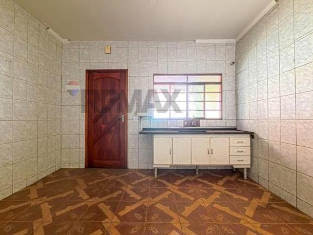Casa para venda em Vila Santa Maria de 130.00m² com 3 Quartos e 2 Garagens