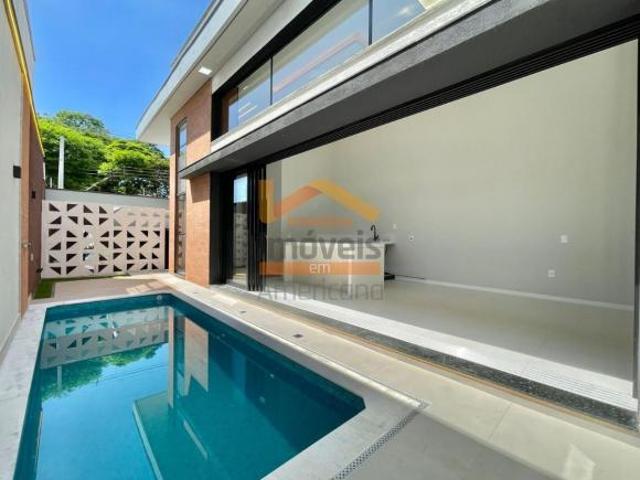 Casa para venda em Vila Santa Maria de 180.00m² com 3 Quartos, 2 Suites e 3 Garagens