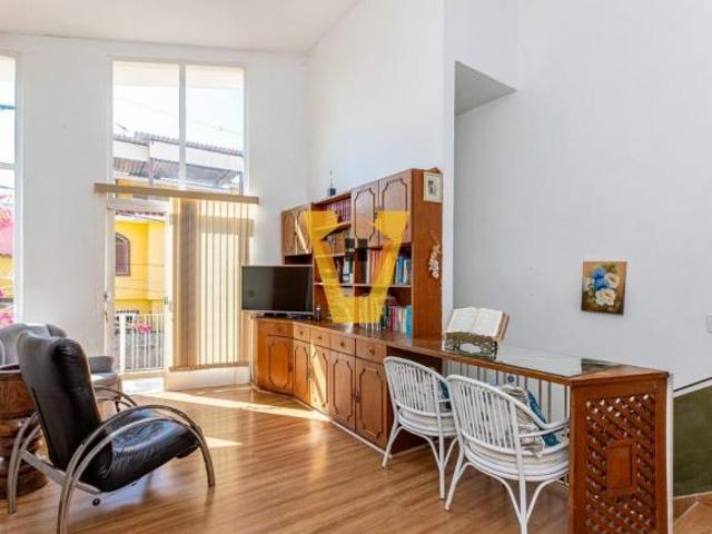 Casa para venda em Vila Santana com 3 quartos, sendo 3 suítes, 182m²