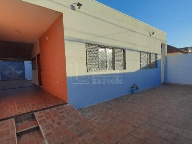 Casa para venda em Vila Santana de 145.00m² com 3 Quartos e 6 Garagens