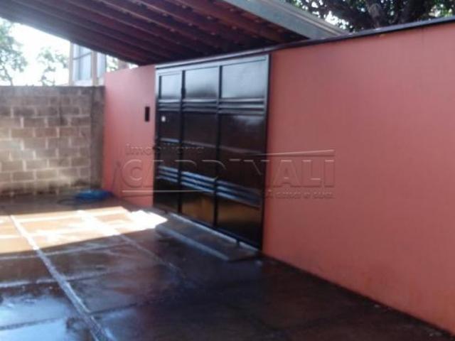 Casa para venda em Vila Santana de 186.00m² com 4 Quartos, 1 Suite e 2 Garagens
