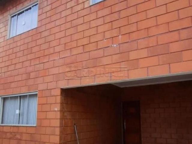 Casa para venda em Vila Santana de 273.00m² com 3 Quartos, 1 Suite e 2 Garagens
