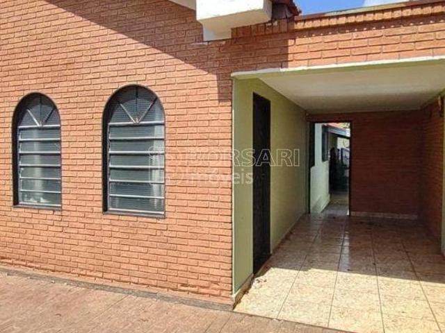 Casa para venda em Vila Santana de 302.00m² com 2 Quartos e 1 Suite