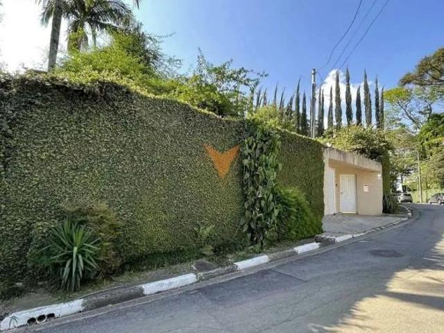 Casa para venda em Vila Santo Antônio de 610.00m² com 5 Quartos, 5 Suites e 5 Garagens