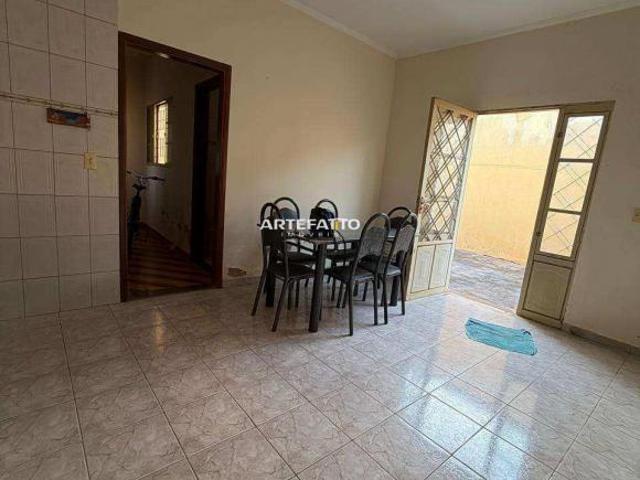 Casa para venda em Vila Santo Antônio de 96.00m² com 4 Quartos, 1 Suite e 4 Garagens