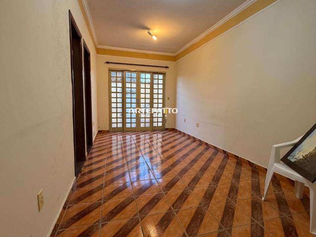 Casa para venda em Vila Santo Antônio em Franca São Paulo de 96.00m² com 4 Quartos, 1 Suíte e 4 Garagens