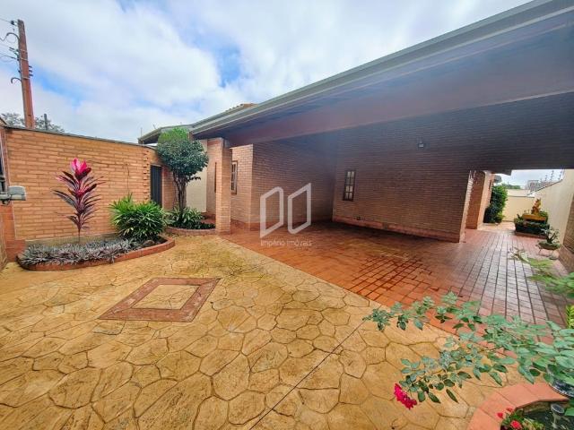 Casa para venda em Vila Sedenho em Araraquara São Paulo de 230.00m² com 3 Quartos, 1 Suíte e 4 Garagens