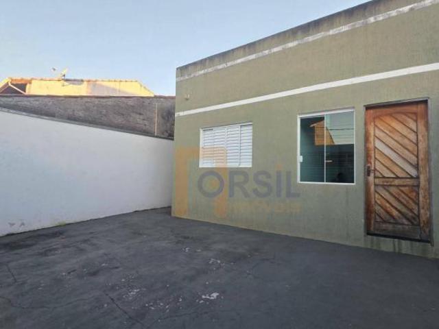 Casa para venda em Villa Di Cesar de 56.00m² com 2 Quartos e 3 Garagens