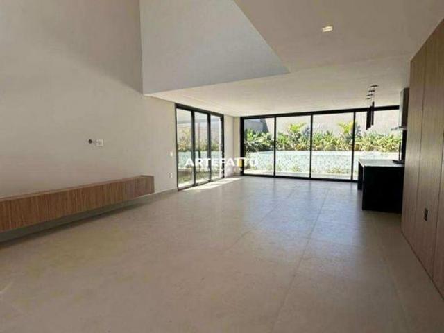 Casa para venda em Villa Piemonte I de 240.00m² com 3 Quartos, 3 Suites e 4 Garagens