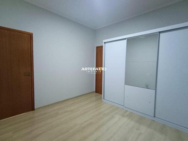 Casa para venda em Villa Real de 150.00m² com 3 Quartos e 2 Garagens
