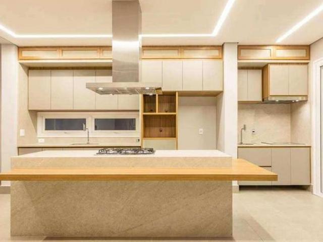 Casa para venda em Villa Toscana de 183.00m² com 3 Quartos, 3 Suites e 4 Garagens