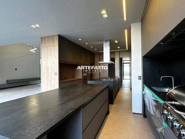 Casa para venda em Villaggio Di Firenze de 410.00m² com 4 Quartos, 4 Suites e 4 Garagens