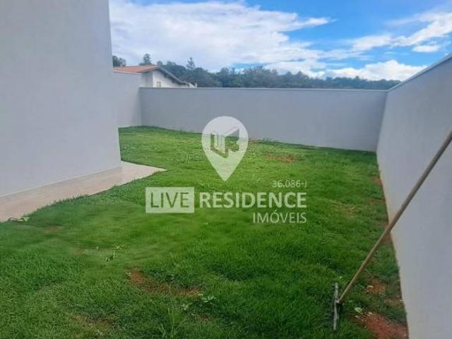 Casa para venda em Villaggio Fosuzzi de 134.00m² com 3 Quartos, 1 Suite e 2 Garagens